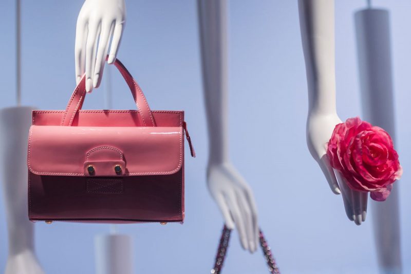 Industria della Moda di Lusso: Tendenze e Strategie di Mercato